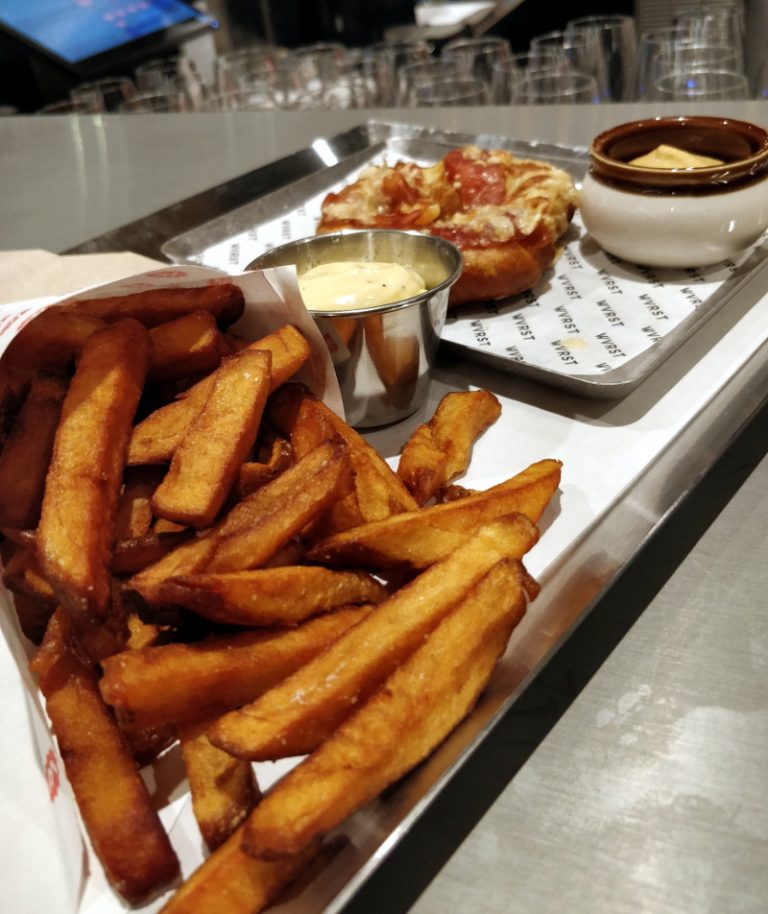 Wvrst opens second location at Union Station - The Growler – Ontario's ...